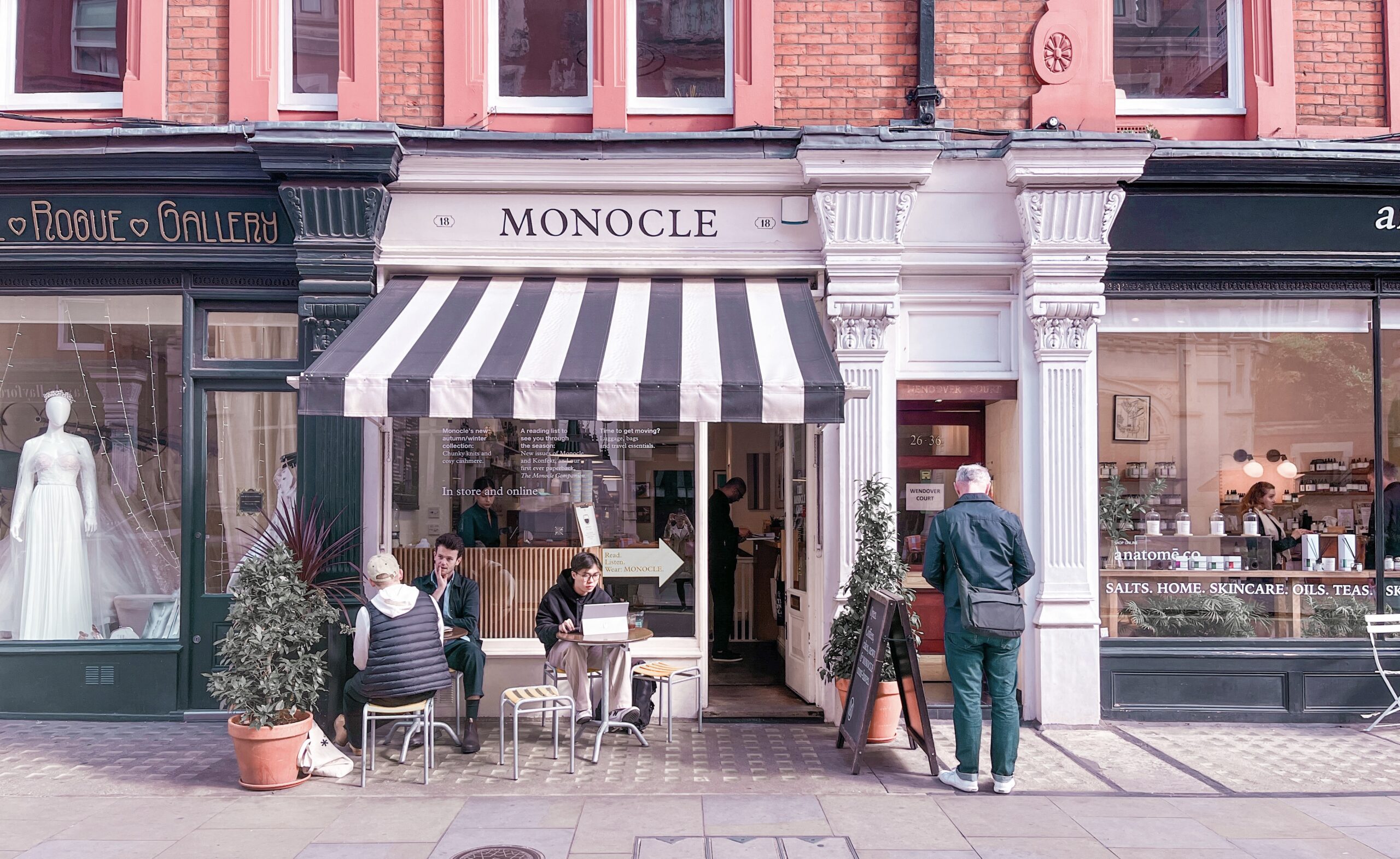 【ロンドンカフェ】メリルボーンで大人気 THE MONOCLE CAFE - Kumamin Blog in New York
